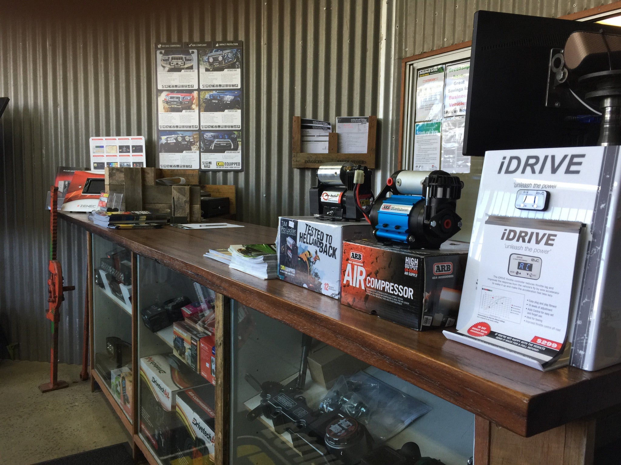 New Display Centre and Showroom – MORE 4x4