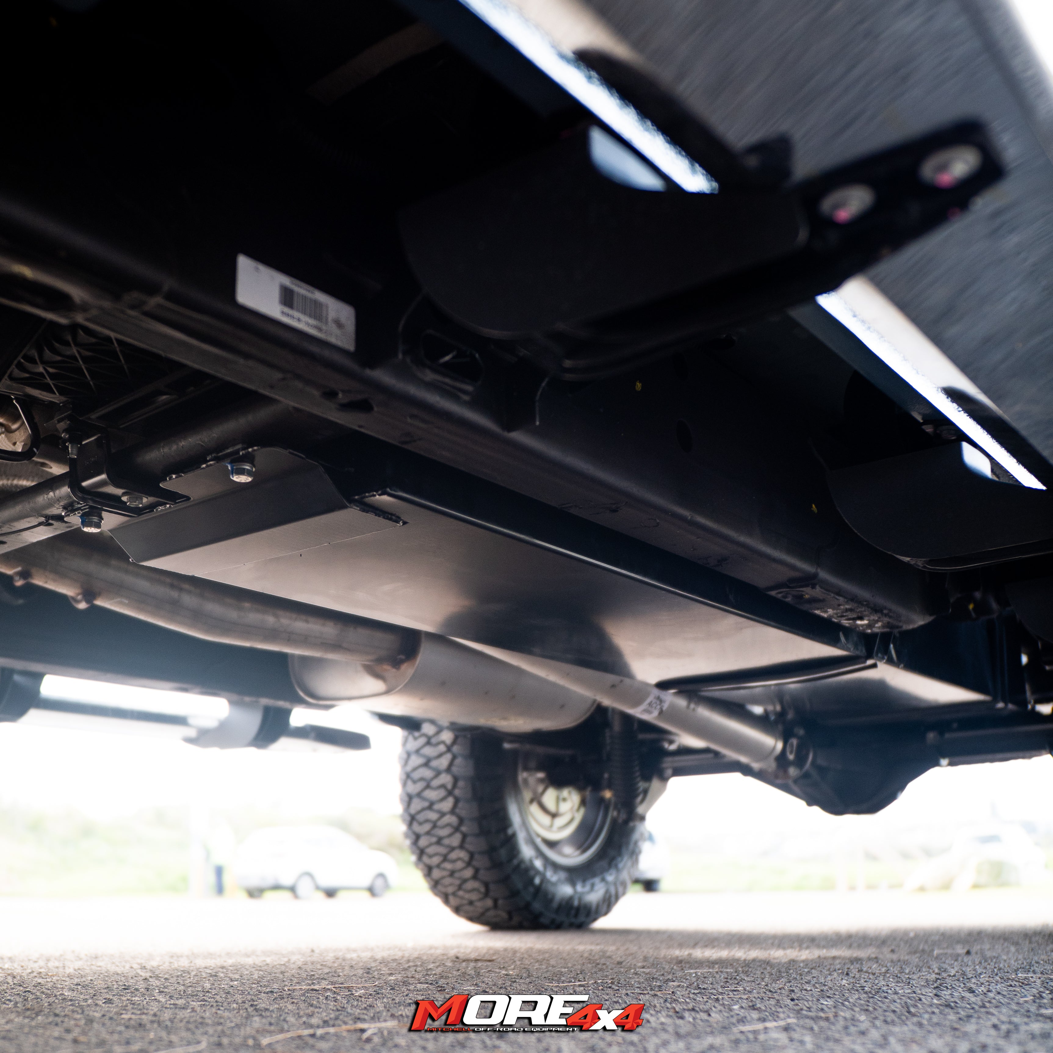 BROWN DAVIS - 185L Replacement Long Range Fuel Tank - To Suit SILVERAD ...